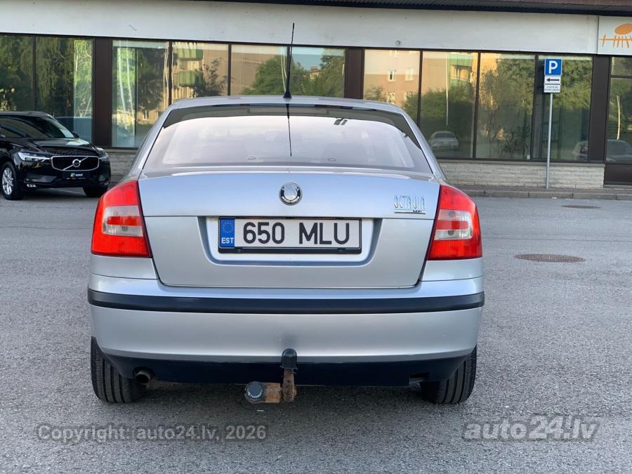 Pelēks Skoda Octavia 2009 Tallina, ar dzinēja tilpumu 1.60 L un nobraukumu 231 tūkst. km par 1999 €, foto 9 vietnē AUTOMOTO.COM.LV
