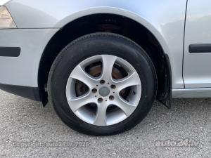 Pelēks Skoda Octavia 2009 Tallina, ar dzinēja tilpumu 1.60 L un nobraukumu 231 tūkst. km par 1999 €, foto 21 vietnē AUTOMOTO.COM.LV