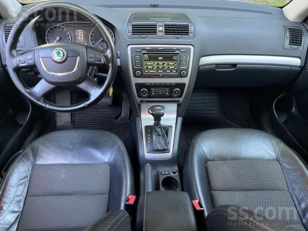 Pelēks Skoda Octavia 2009 Rīga, ar dzinēja tilpumu 2.00 L un nobraukumu 281 tūkst. km par 3400 €, foto 7 vietnē AUTOMOTO.COM.LV