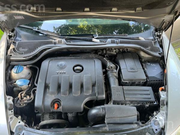 Pelēks Skoda Octavia 2009 Rīga, ar dzinēja tilpumu 2.00 L un nobraukumu 281 tūkst. km par 3400 €, foto 8 vietnē AUTOMOTO.COM.LV