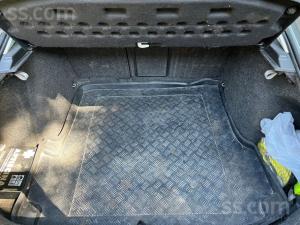Grey Skoda Octavia 2009 in Riga, with an engine capacity of 2.00 L and mileage of 281 thousand km for 3400 €, photo 10 on AUTOMOTO.COM.LV