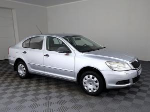 Серый Шкода Октавия 2009 в Таллин, объемом двигателя 1.60 л и пробегом 384 тыс. км за 1099 €, фото  на AUTOMOTO.COM.LV