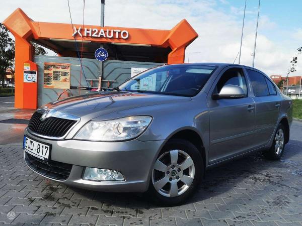 Pelēks Skoda Octavia 2009 Viļņa, ar dzinēja tilpumu 1.90 L un nobraukumu 332 tūkst. km par 3450 €, foto 11 vietnē AUTOMOTO.COM.LV