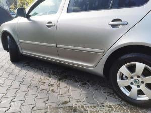 Grey Skoda Octavia 2009 in Vilnius, with an engine capacity of 1.90 L and mileage of 332 thousand km for 3450 €, photo 17 on AUTOMOTO.COM.LV