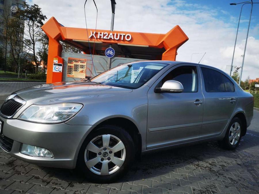 Grey Skoda Octavia 2009 in Vilnius, with an engine capacity of 1.90 L and mileage of 332 thousand km for 3450 €, photo 22 on AUTOMOTO.COM.LV
