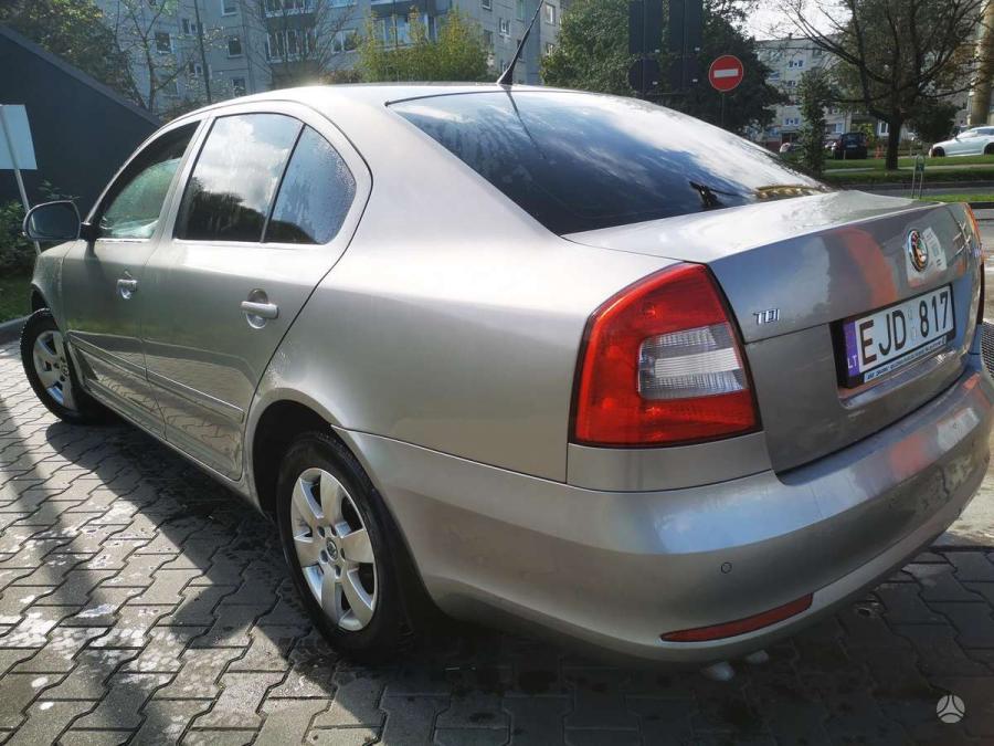 Grey Skoda Octavia 2009 in Vilnius, with an engine capacity of 1.90 L and mileage of 332 thousand km for 3450 €, photo 32 on AUTOMOTO.COM.LV