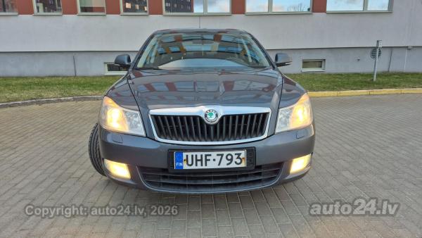 Pelēks Skoda Octavia 2010 Tartu, ar dzinēja tilpumu 1.60 L un nobraukumu 349 tūkst. km par 3490 €, foto 5 vietnē AUTOMOTO.COM.LV