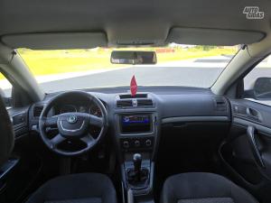 Pelēks Skoda Octavia 2010 Šauļi, ar dzinēja tilpumu 1.60 L un nobraukumu 290 tūkst. km par 1750 €, foto 10 vietnē AUTOMOTO.COM.LV