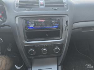 Pelēks Skoda Octavia 2010 Šauļi, ar dzinēja tilpumu 1.60 L un nobraukumu 290 tūkst. km par 1750 €, foto 13 vietnē AUTOMOTO.COM.LV
