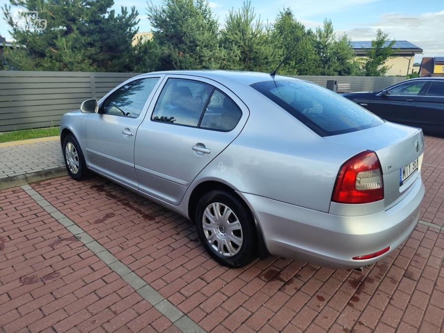 Pelēks Skoda Octavia 2010 Kauņa, ar dzinēja tilpumu 1.90 L un nobraukumu 270 tūkst. km par 1850 €, foto 7 vietnē AUTOMOTO.COM.LV