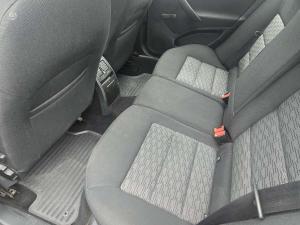 Grey Skoda Octavia 2010 in Panevezys, with an engine capacity of 1.60 L and mileage of 320 thousand km for 2699 €, photo 11 on AUTOMOTO.COM.LV