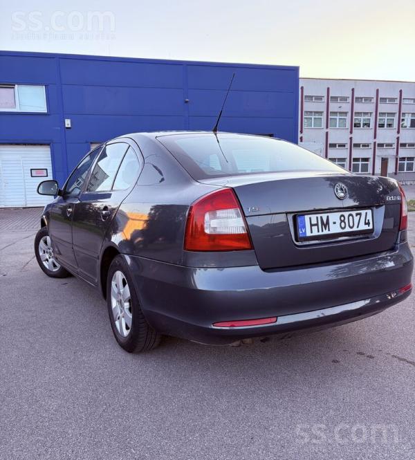 Grey Skoda Octavia 2010 in Riga, with an engine capacity of 1.80 L and mileage of 440 thousand km for 1750 €, photo 3 on AUTOMOTO.COM.LV