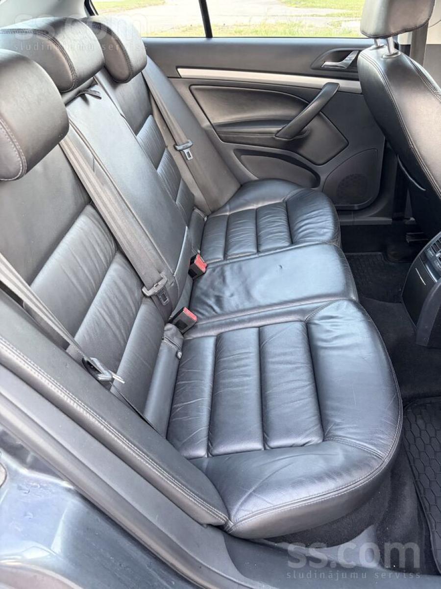 Pelēks Skoda Octavia 2010 Rīga, ar dzinēja tilpumu 1.80 L un nobraukumu 440 tūkst. km par 2250 €, foto 13 vietnē AUTOMOTO.COM.LV