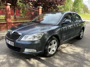 Grey Skoda Octavia 2010 in Vilnius, with an engine capacity of 1.60 L and mileage of 301 thousand km for 2700 €, photo  on AUTOMOTO.COM.LV