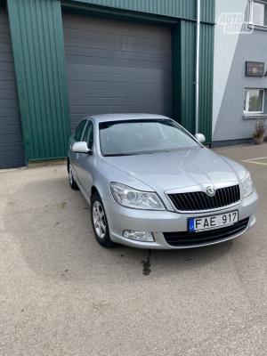 Pelēks Skoda Octavia 2010 Šakiai, ar dzinēja tilpumu 1.90 L un nobraukumu 245 tūkst. km par 1850 €, foto  vietnē AUTOMOTO.COM.LV