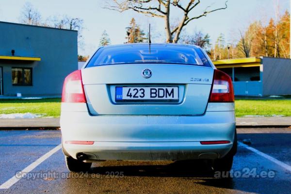 Grey Skoda Octavia 2011 in Kuressaare, with an engine capacity of 1.20 L and mileage of 167 thousand km for 2500 €, photo 11 on AUTOMOTO.COM.LV