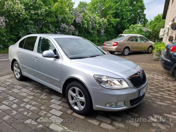 Pelēks Skoda Octavia 2011 Tallina, ar dzinēja tilpumu 1.20 L un nobraukumu 182 tūkst. km par 2900 €, foto 1 vietnē AUTOMOTO.COM.LV