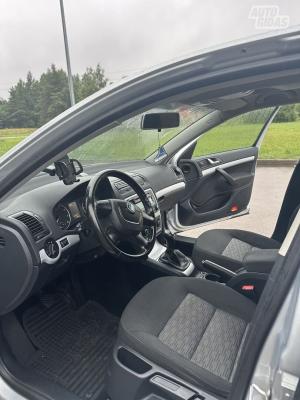 Pelēks Skoda Octavia 2011 Kauņa, ar dzinēja tilpumu 1.20 L un nobraukumu 219 tūkst. km par 2800 €, foto 6 vietnē AUTOMOTO.COM.LV