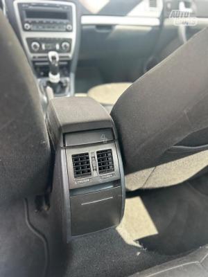 Grey Skoda Octavia 2011 in Vilnius, with an engine capacity of 1.90 L and mileage of 373 thousand km for 2450 €, photo 5 on AUTOMOTO.COM.LV