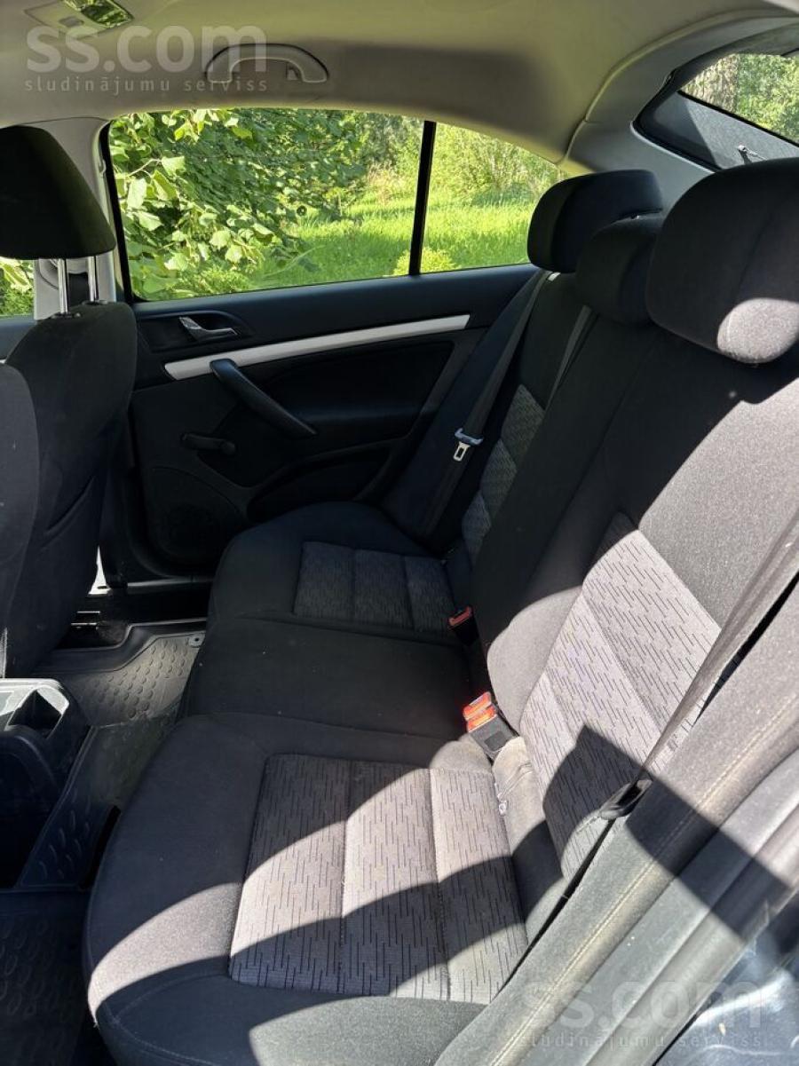 Pelēks Skoda Octavia 2011 Aizkraukle, ar dzinēja tilpumu 1.60 L un nobraukumu 419 tūkst. km par 1800 €, foto 6 vietnē AUTOMOTO.COM.LV