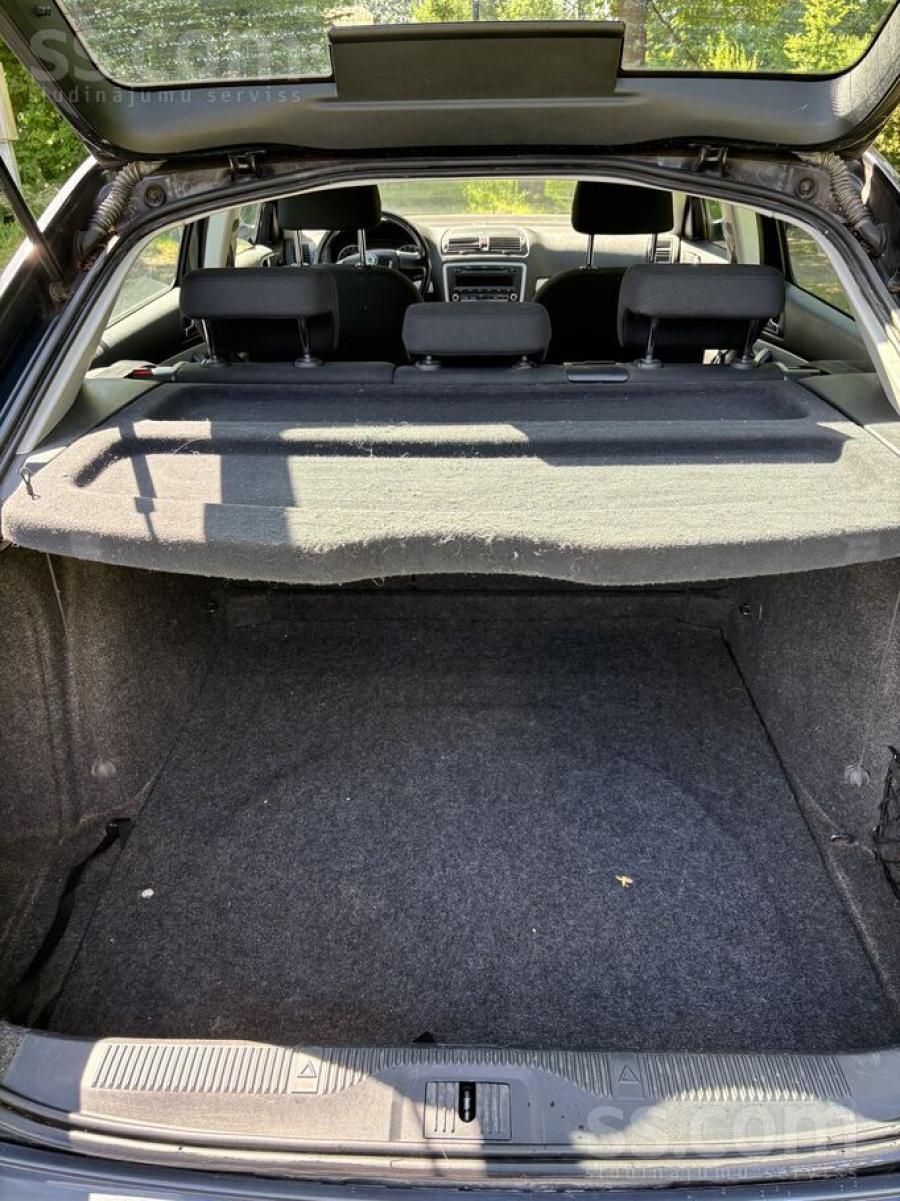 Pelēks Skoda Octavia 2011 Aizkraukle, ar dzinēja tilpumu 1.60 L un nobraukumu 419 tūkst. km par 1800 €, foto 7 vietnē AUTOMOTO.COM.LV