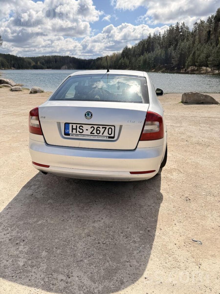 Grey Skoda Octavia 2011 in Riga, with an engine capacity of 1.60 L and mileage of 304 thousand km for 1500 €, photo 5 on AUTOMOTO.COM.LV