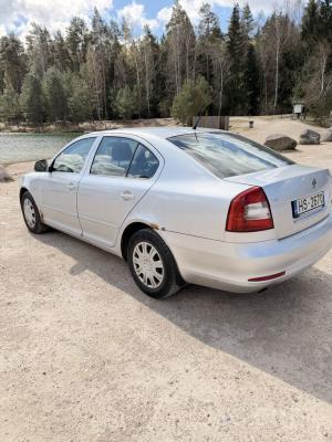 Grey Skoda Octavia 2011 in Riga, with an engine capacity of 1.60 L and mileage of 304 thousand km for 1500 €, photo 6 on AUTOMOTO.COM.LV