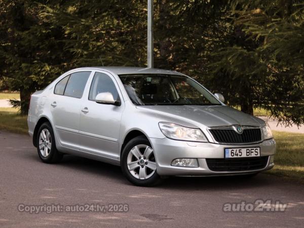 Grey Skoda Octavia 2011 in Tallinn, with an engine capacity of 1.60 L and mileage of 303 thousand km for 2900 €, photo 1 on AUTOMOTO.COM.LV