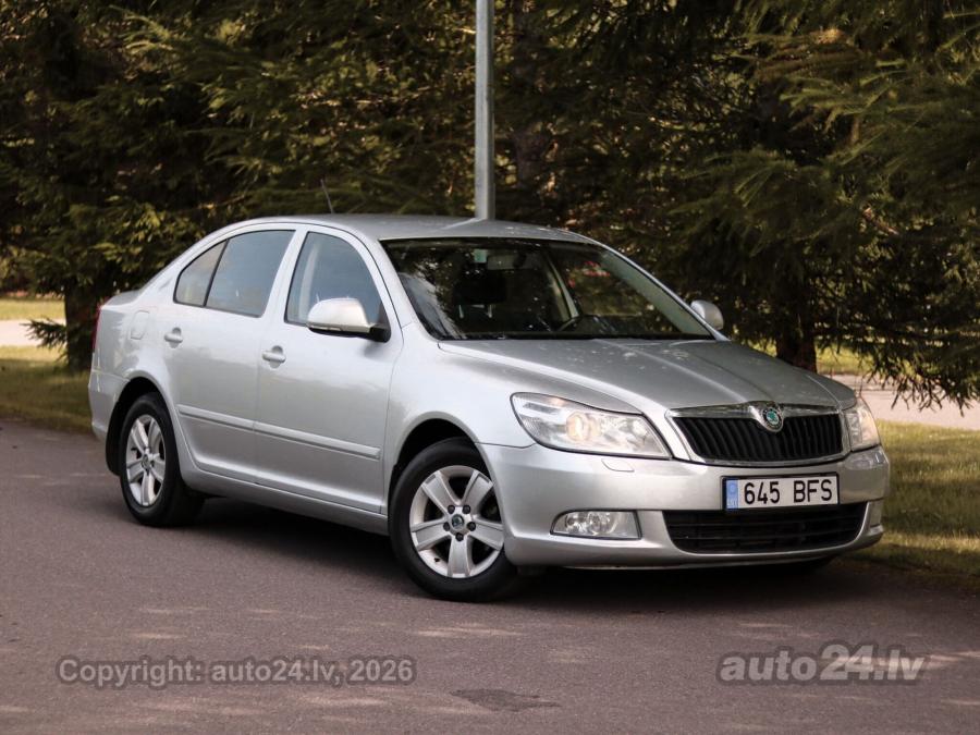 Pelēks Skoda Octavia 2011 Tallina, ar dzinēja tilpumu 1.60 L un nobraukumu 303 tūkst. km par 2900 €, foto 1 vietnē AUTOMOTO.COM.LV