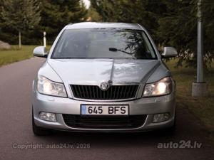 Pelēks Skoda Octavia 2011 Tallina, ar dzinēja tilpumu 1.60 L un nobraukumu 303 tūkst. km par 2900 €, foto 4 vietnē AUTOMOTO.COM.LV