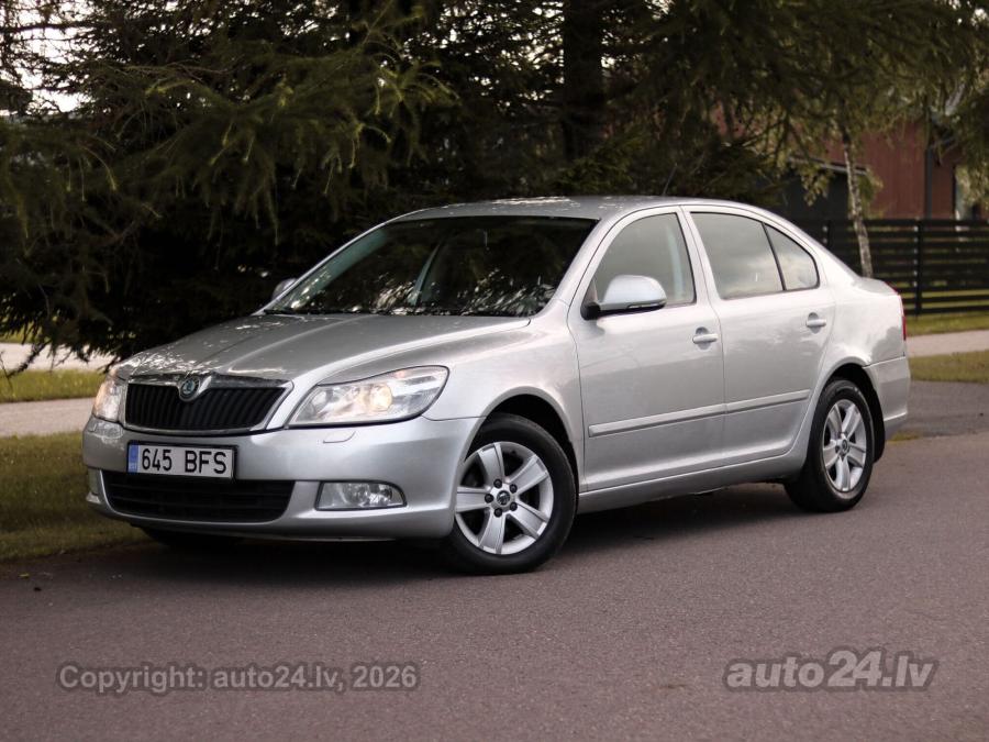 Pelēks Skoda Octavia 2011 Tallina, ar dzinēja tilpumu 1.60 L un nobraukumu 303 tūkst. km par 2900 €, foto 5 vietnē AUTOMOTO.COM.LV