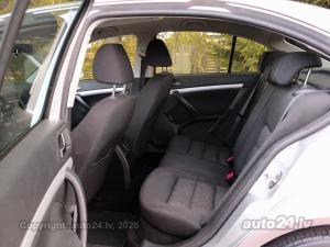 Pelēks Skoda Octavia 2011 Tallina, ar dzinēja tilpumu 1.60 L un nobraukumu 303 tūkst. km par 2900 €, foto 12 vietnē AUTOMOTO.COM.LV