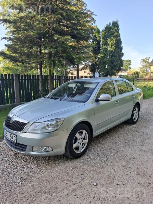 Pelēks Skoda Octavia 2011 Rīga, ar dzinēja tilpumu 1.40 L un nobraukumu 0 tūkst. km par 3800 €, foto 3 vietnē AUTOMOTO.COM.LV