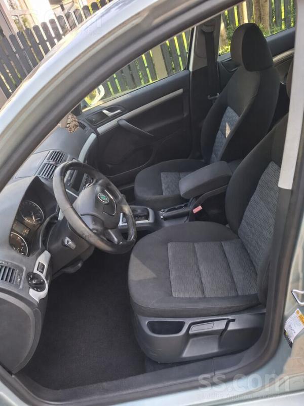 Pelēks Skoda Octavia 2011 Rīga, ar dzinēja tilpumu 1.40 L un nobraukumu 0 tūkst. km par 3800 €, foto 4 vietnē AUTOMOTO.COM.LV
