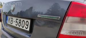 Grey Skoda Octavia 2011 in Jekabpils, with an engine capacity of 1.60 L and mileage of 418 thousand km for 1750 €, photo 8 on AUTOMOTO.COM.LV