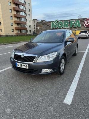 Grey Skoda Octavia 2011 in Kaunas, with an engine capacity of 1.97 L and mileage of 297 thousand km for 2400 €, photo  on AUTOMOTO.COM.LV