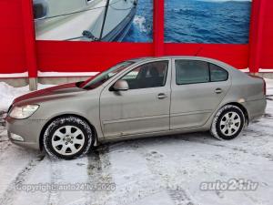 Pelēks Skoda Octavia 2012 Tallina, ar dzinēja tilpumu 1.40 L un nobraukumu 234 tūkst. km par 2300 €, foto  vietnē AUTOMOTO.COM.LV