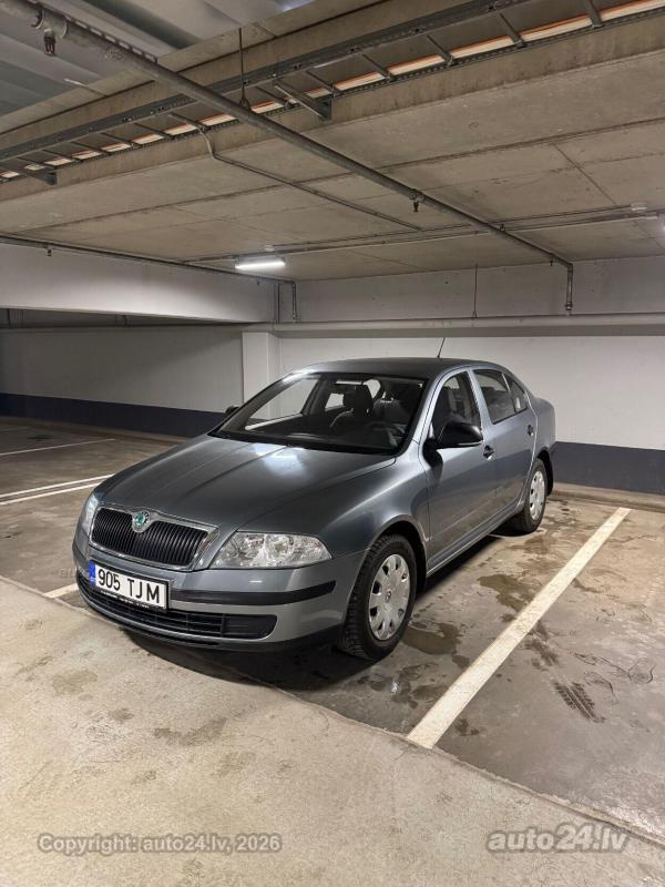 Grey Skoda Octavia 2012 in Tallinn, with an engine capacity of 1.60 L and mileage of 39 thousand km for 6199 €, photo 3 on AUTOMOTO.COM.LV