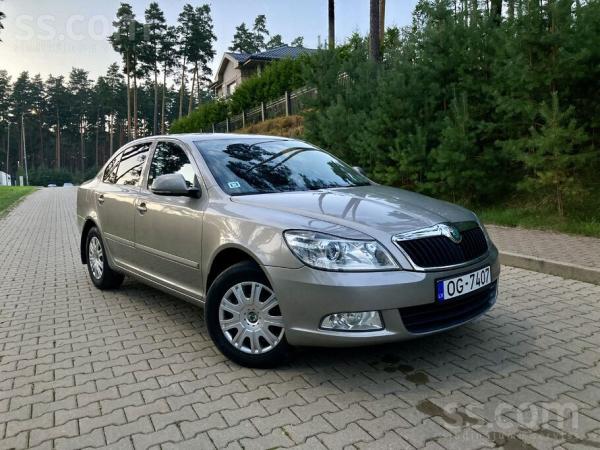 Pelēks Skoda Octavia 2012 Rīga, ar dzinēja tilpumu 1.80 L un nobraukumu 180 tūkst. km par 3990 €, foto 2 vietnē AUTOMOTO.COM.LV