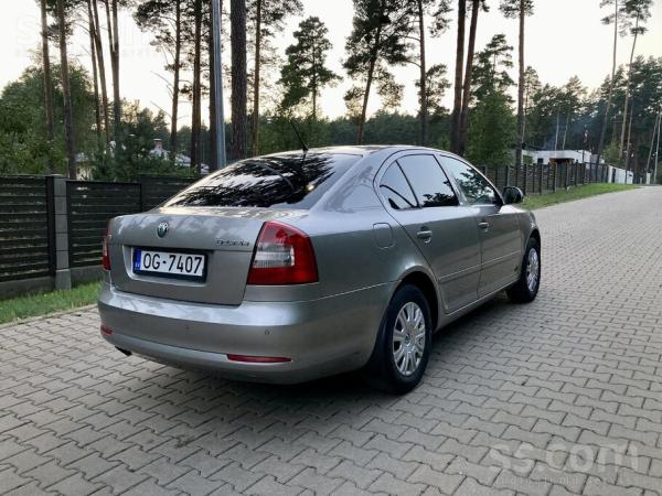 Pelēks Skoda Octavia 2012 Rīga, ar dzinēja tilpumu 1.80 L un nobraukumu 180 tūkst. km par 3990 €, foto 8 vietnē AUTOMOTO.COM.LV