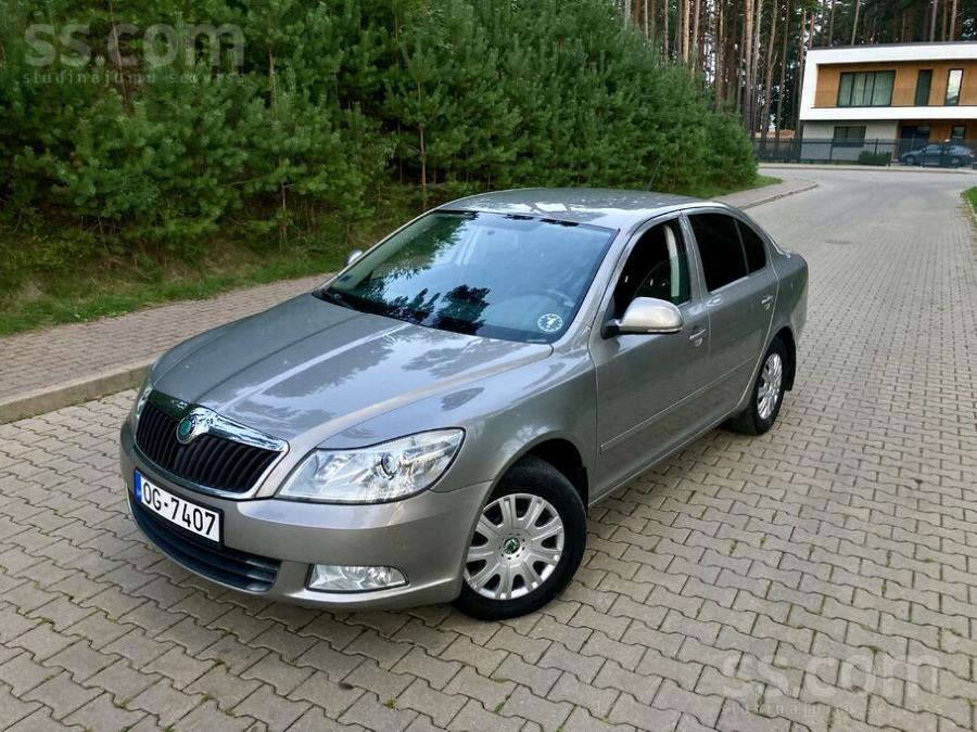 Grey Skoda Octavia 2012 in Riga, with an engine capacity of 1.80 L and mileage of 180 thousand km for 3990 €, photo 14 on AUTOMOTO.COM.LV