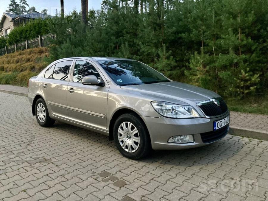 Grey Skoda Octavia 2012 in Riga, with an engine capacity of 1.80 L and mileage of 180 thousand km for 3990 €, photo 18 on AUTOMOTO.COM.LV