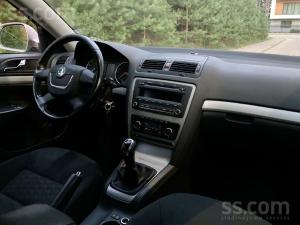 Grey Skoda Octavia 2012 in Riga, with an engine capacity of 1.80 L and mileage of 180 thousand km for 3990 €, photo 22 on AUTOMOTO.COM.LV