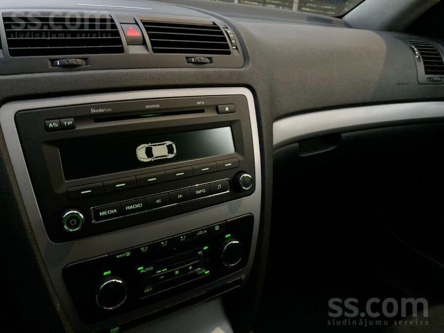 Grey Skoda Octavia 2012 in Riga, with an engine capacity of 1.80 L and mileage of 180 thousand km for 3990 €, photo 24 on AUTOMOTO.COM.LV