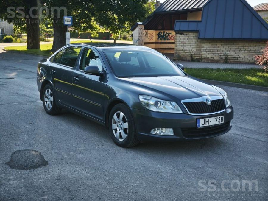 Серый Шкода Октавия 2012 в Елгава, объемом двигателя 1.60 л и пробегом 410 тыс. км за 2200 €, фото 1 на AUTOMOTO.COM.LV