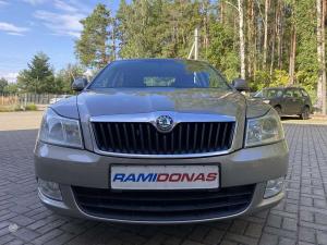 Grey Skoda Octavia 2012 in Jonava, with an engine capacity of 1.20 L and mileage of 215 thousand km for 3100 €, photo 3 on AUTOMOTO.COM.LV