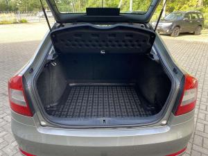 Grey Skoda Octavia 2012 in Jonava, with an engine capacity of 1.20 L and mileage of 215 thousand km for 3100 €, photo 7 on AUTOMOTO.COM.LV