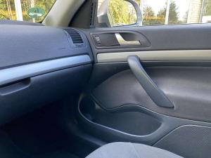 Grey Skoda Octavia 2012 in Jonava, with an engine capacity of 1.20 L and mileage of 215 thousand km for 3100 €, photo 17 on AUTOMOTO.COM.LV
