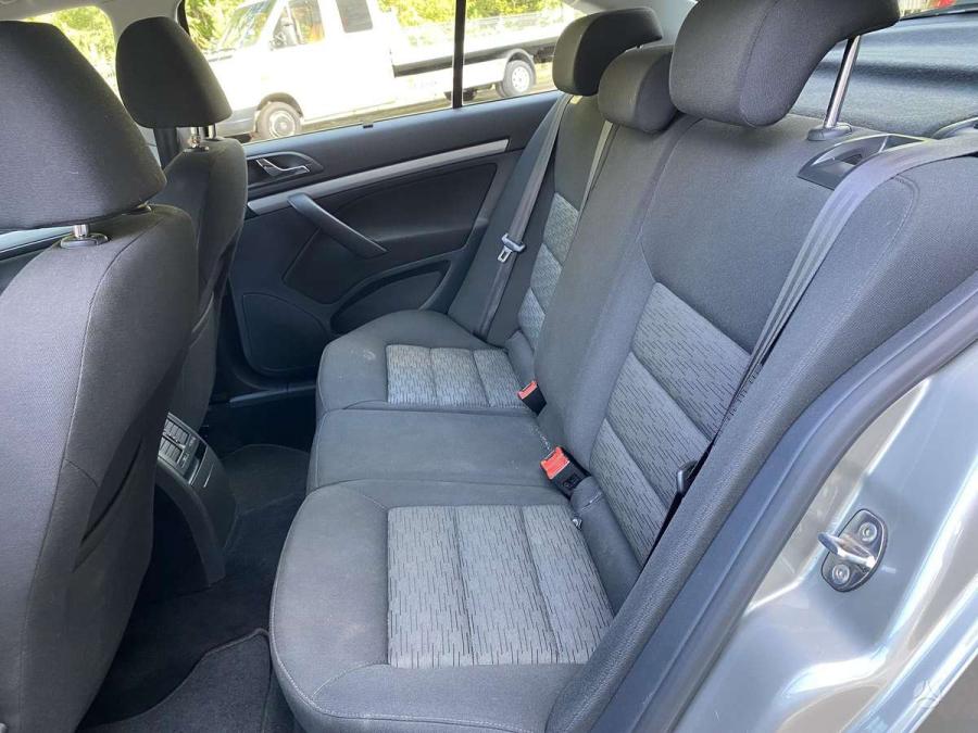 Grey Skoda Octavia 2012 in Jonava, with an engine capacity of 1.20 L and mileage of 215 thousand km for 3100 €, photo 21 on AUTOMOTO.COM.LV