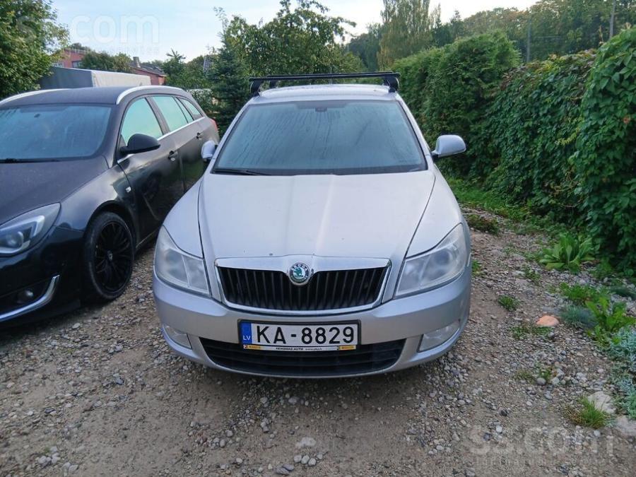 Pelēks Skoda Octavia 2012 Tukums, ar dzinēja tilpumu 1.60 L un nobraukumu 0 tūkst. km par 1000 €, foto 3 vietnē AUTOMOTO.COM.LV
